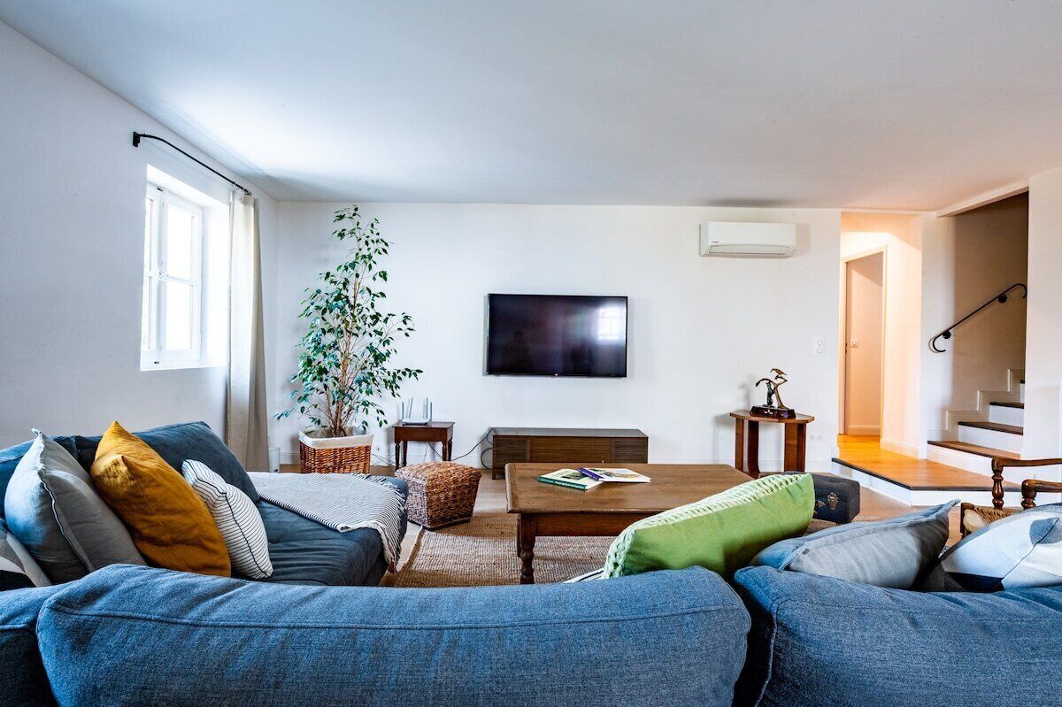 Gîte Les Tours In Sarrians - Castle In Provence - Vaucluse