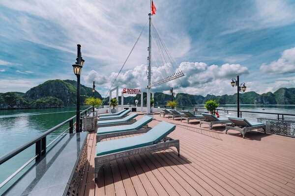 Bonita Halong Cruise - Cat Ba