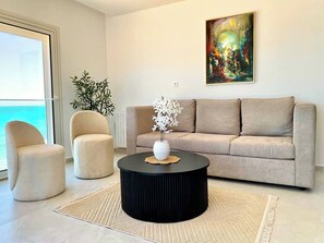 Apartamento, 2 quartos, varanda | Sala de estar