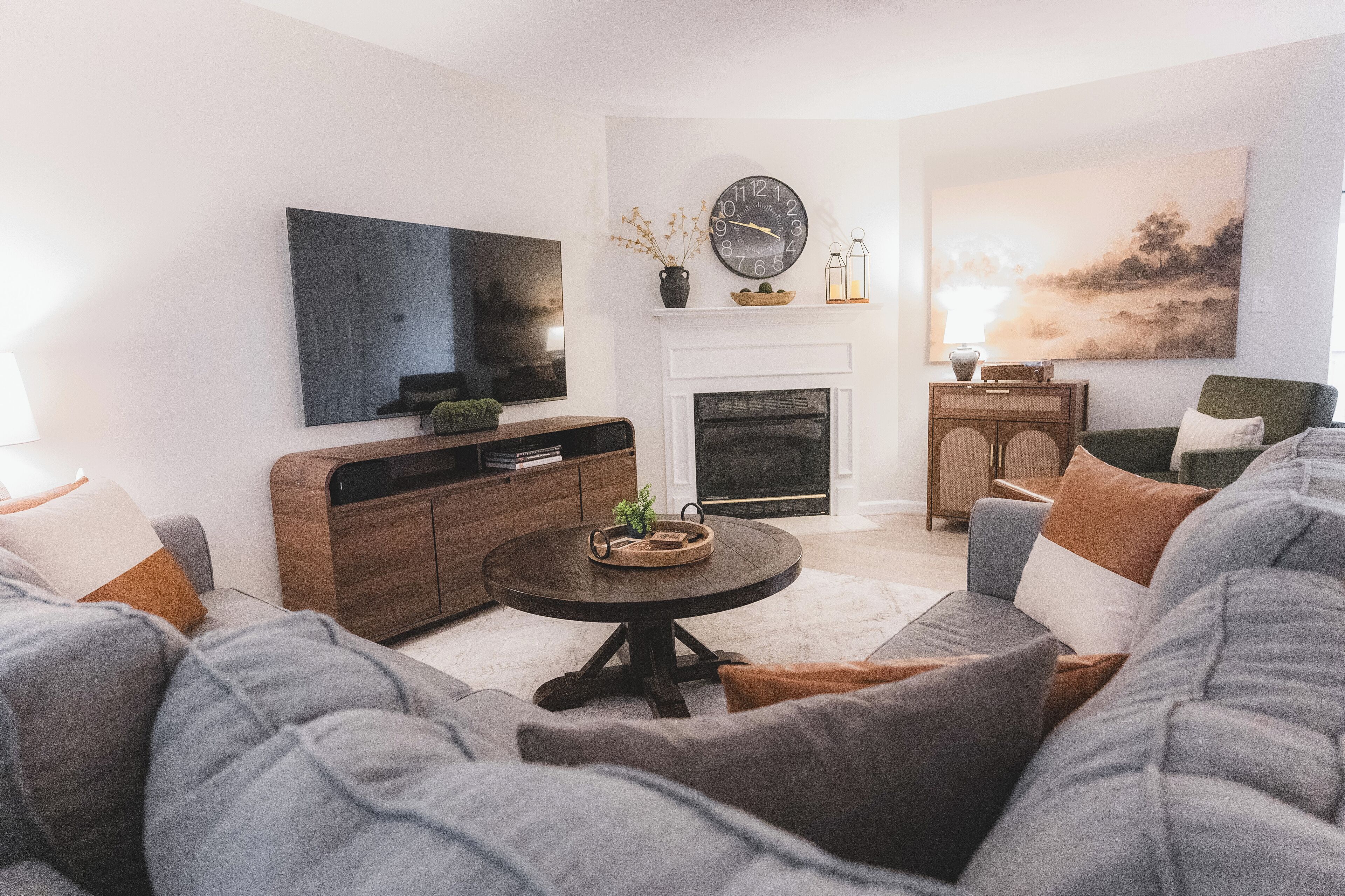 1 Mile To Shopping + Liberty U! Family-friendly Townhome W/ Community Pool - SeaQuest Lynchburg, Lynchburg