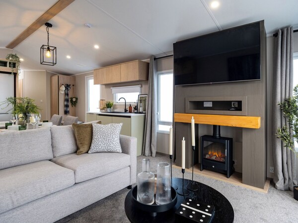 No. 5 - The Pines - Cheshire