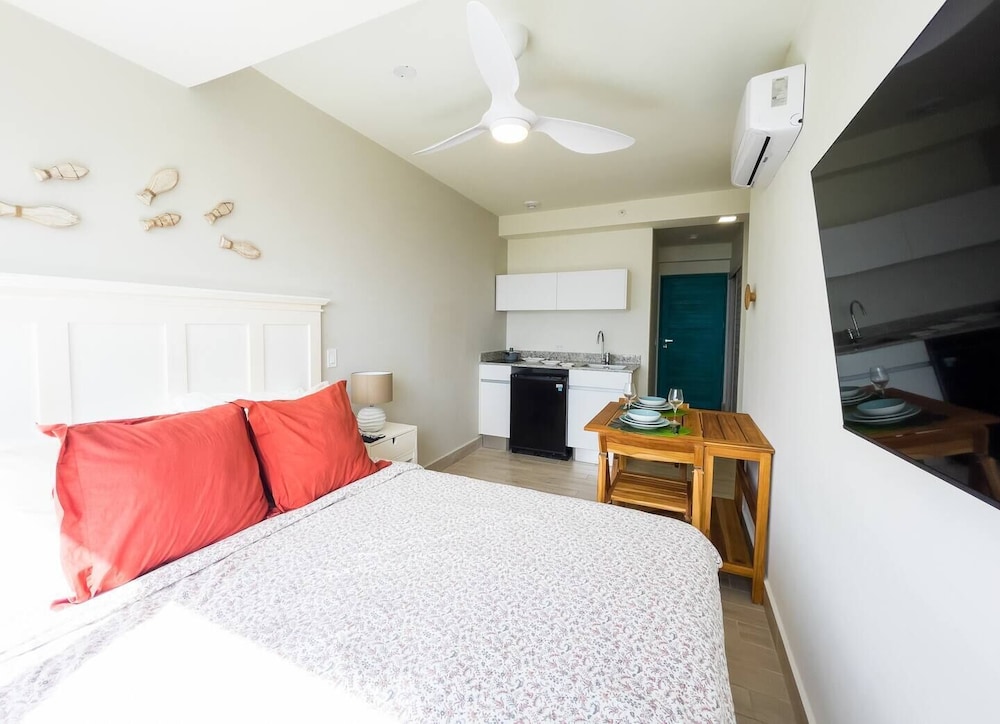 Paradise Haven -V3-8D- 2 bed, 2 bath Reviews, Deals & Photos 2026 - Stayz