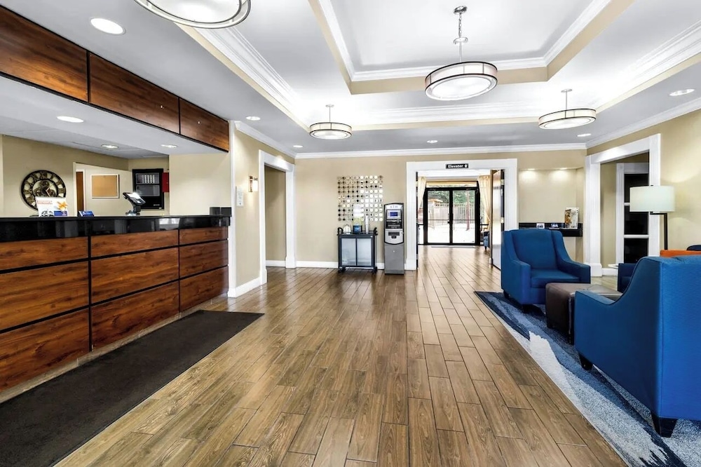 Quiet Room Near New Harmony – Arts & Culture Stay, 2 Rooms Available ...