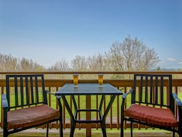 Apartamento em Condomínio Fechado, várias camas, pátio, vista para a montanha (3 Br: Summit 107 B) | Refeições ao ar livre