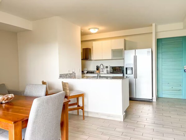 Ocean Waves View -V5-PBC- 2 bed, 2 bath Reviews, Deals & Photos 2026 ...