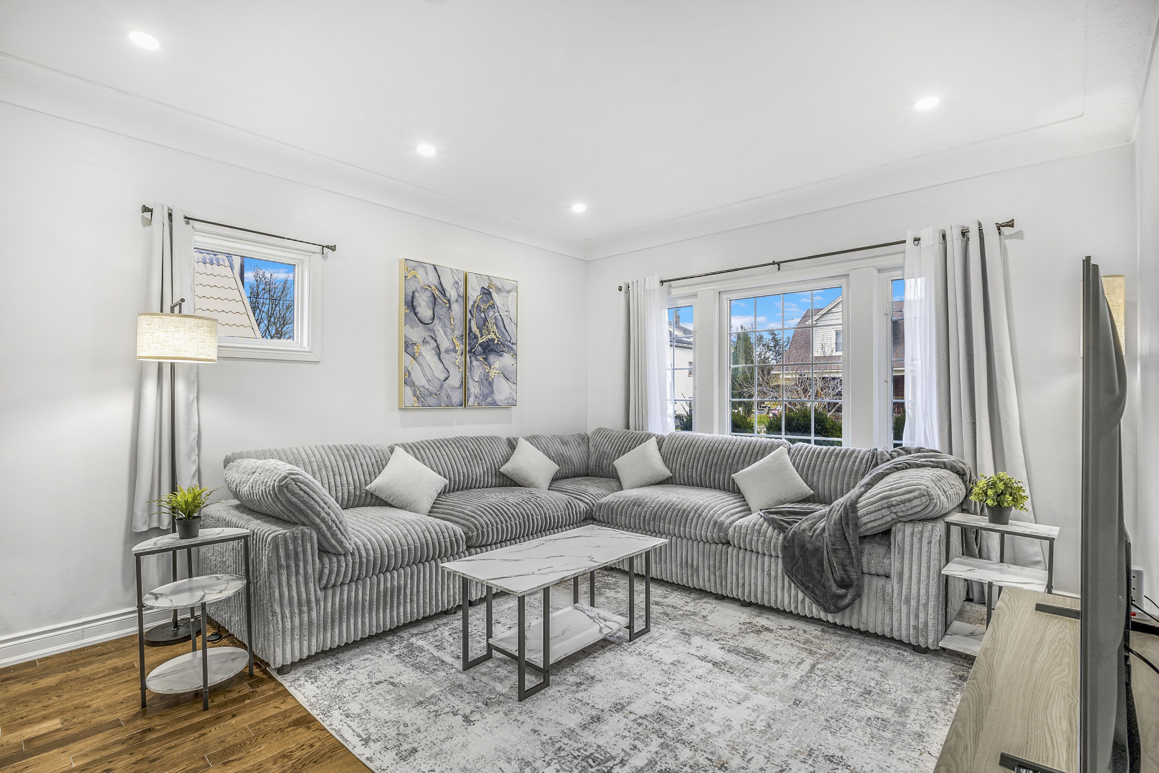 Romeo & Juliet Niagara Retreat - Clifton Hill & Niagara Falls - Niagara Falls