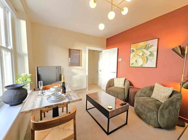 Contemporary First-floor Apartment Close To Town - Pass The Keys - 슈루즈베리