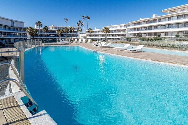 Te- Luxury Resort, Front Line Beach, Families Only - Andalusia