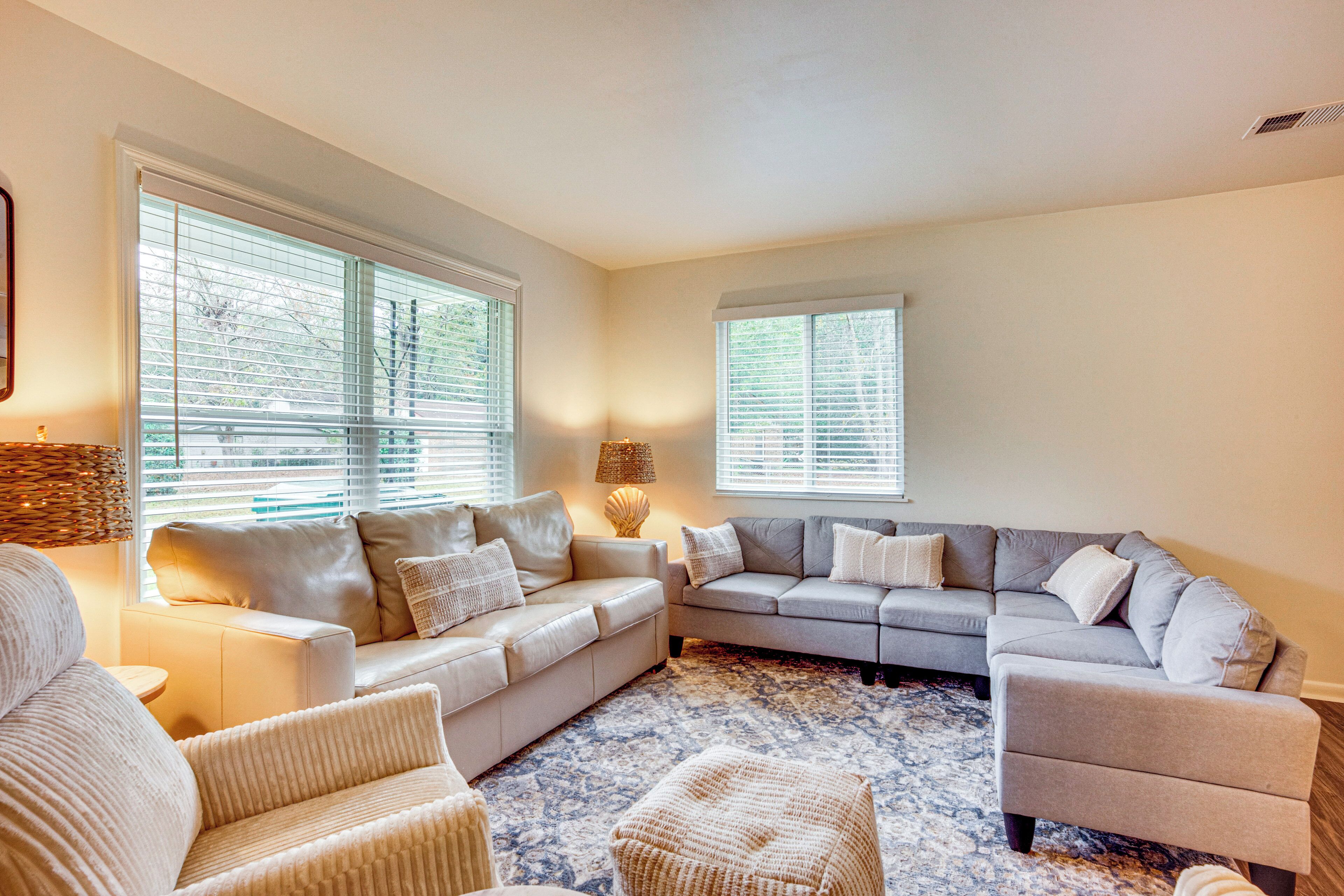 Relax Fireside: Family Home 6 Mi To Dtwn Beaufort! - Beaufort, SC