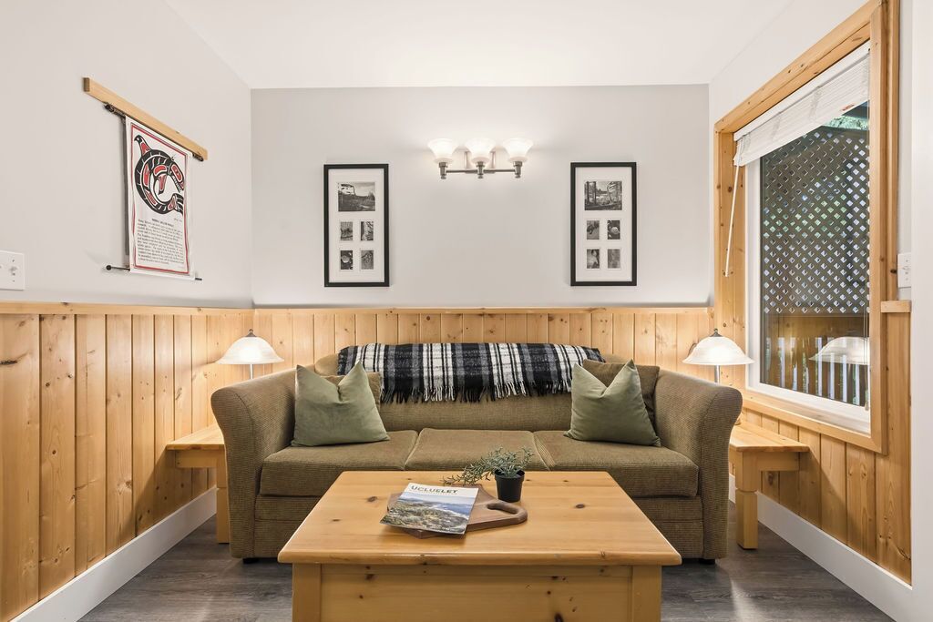 Forest & Sea Views - Jetted Tub - Walk To Beaches & Wild Pacific Trail - Ucluelet