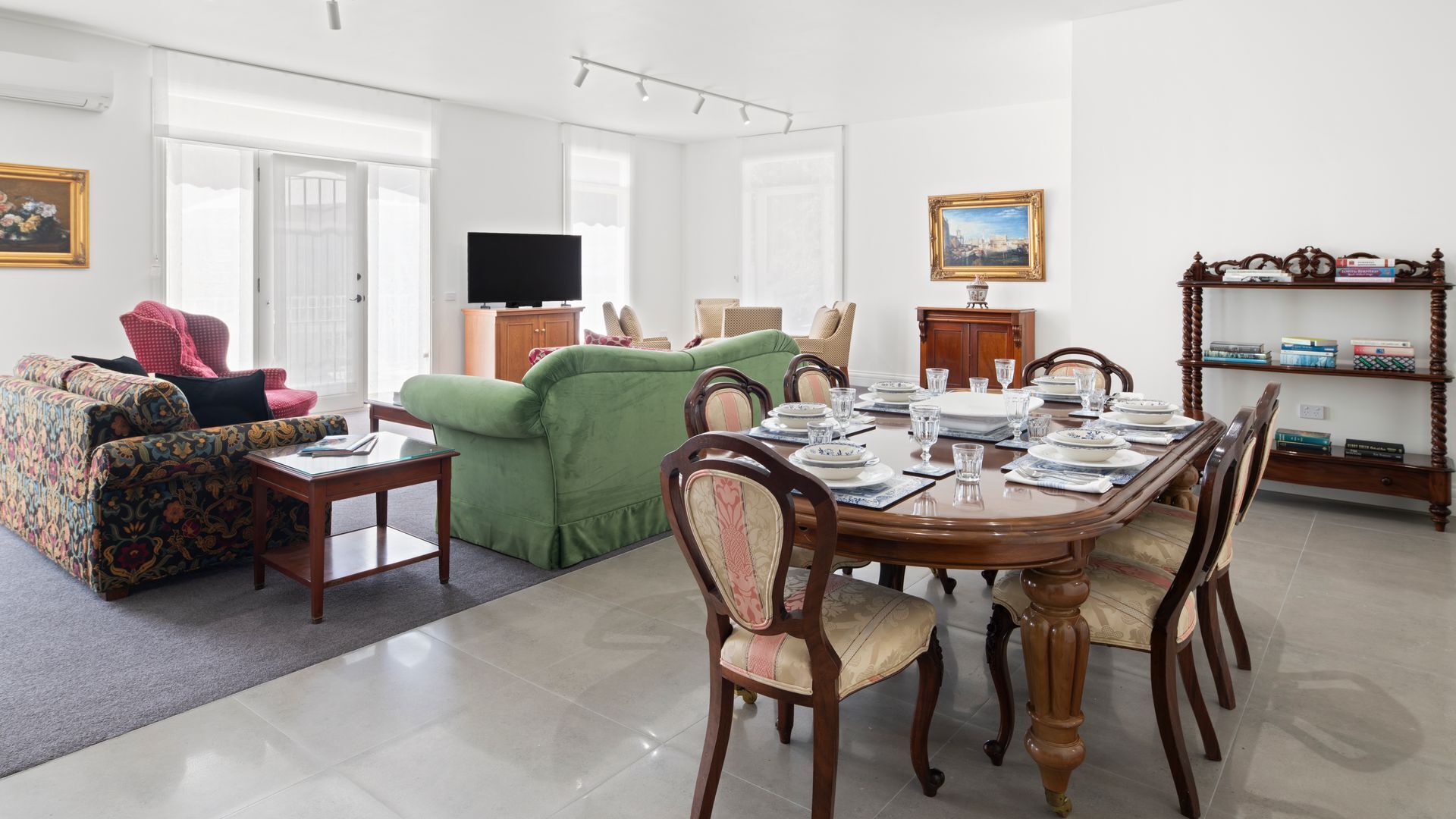 Alta- Elegant Adult Accommodation With Mountain Views - Marysville