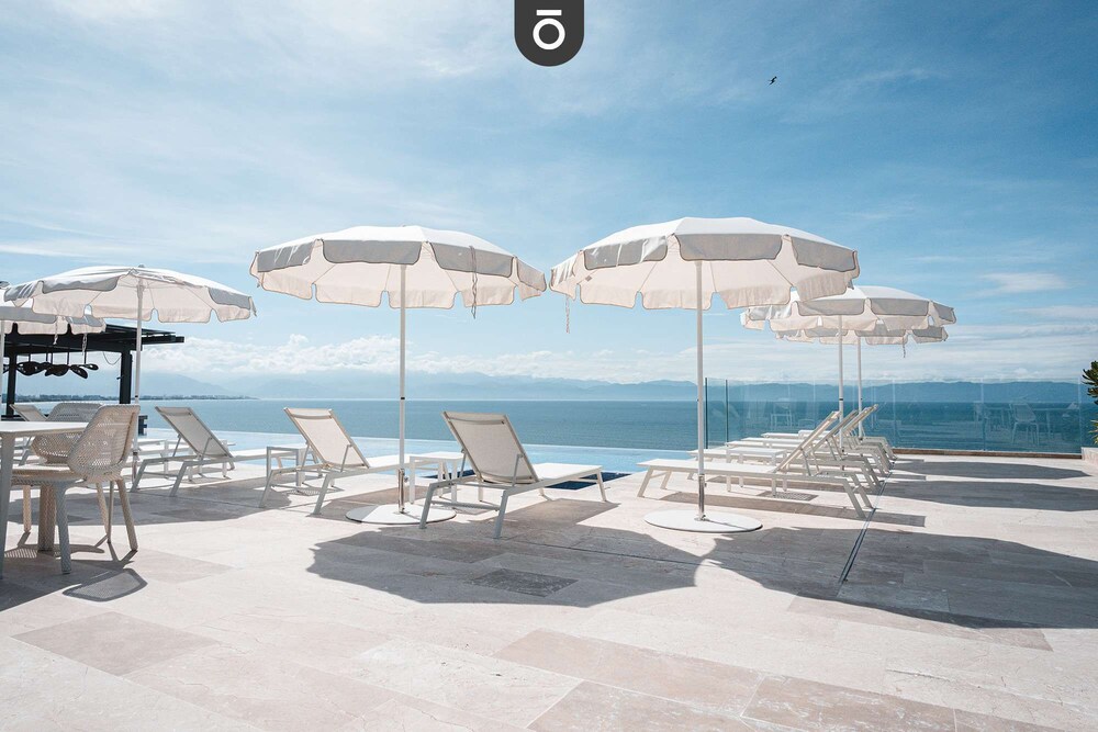 Panarea 7D | 7th floor Beachfront w/ Ocean Views - Bucerías | Vrbo