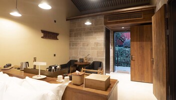 Quarto Duplo Deluxe, vista para a montanha | Secretária, secretária adequada para computadores portáteis 