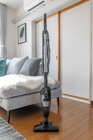 Secretária adequada para computadores portáteis, ferro/tábua de engomar 