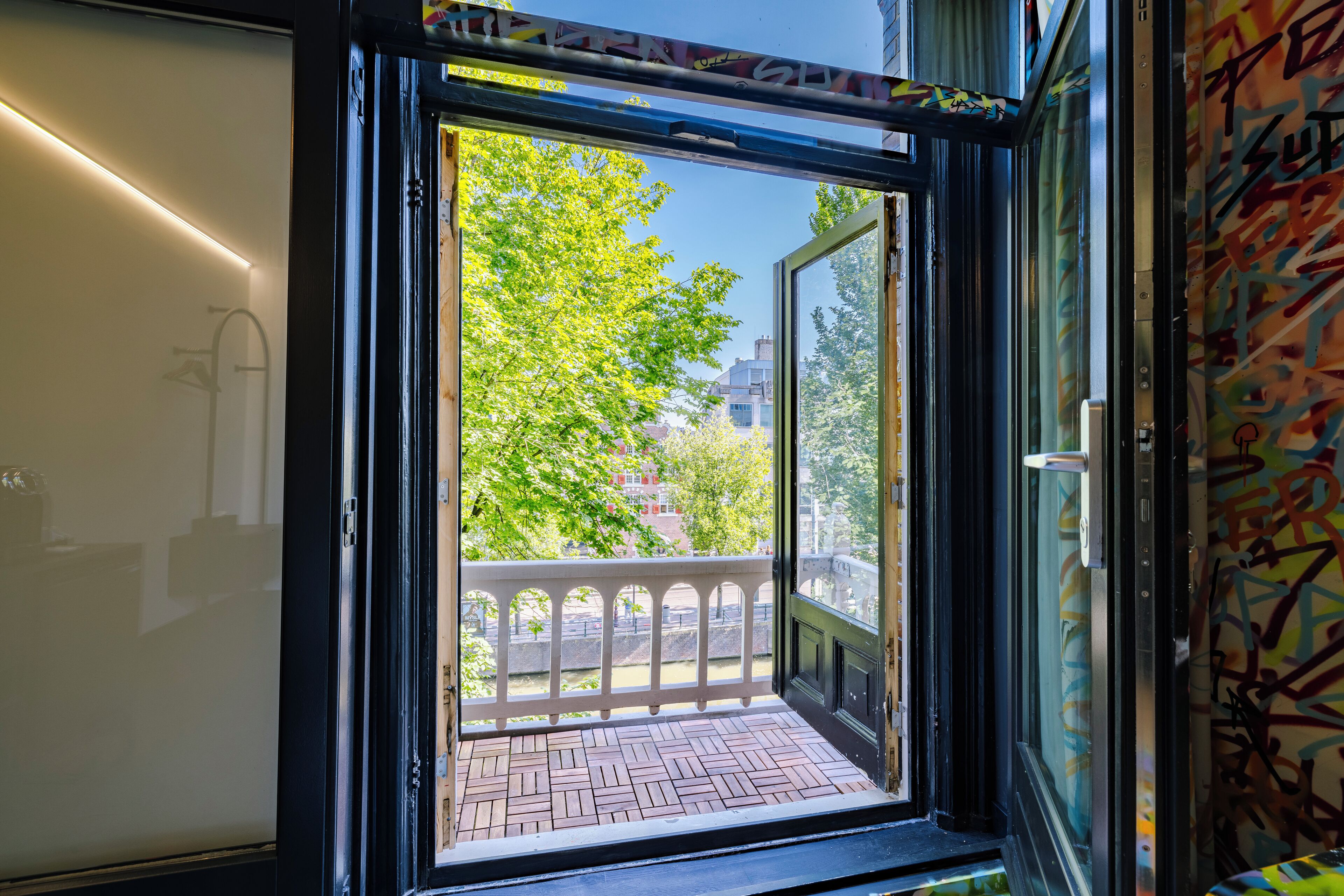 Suíte design, sacada, vista para a cidade | Terraço/pátio