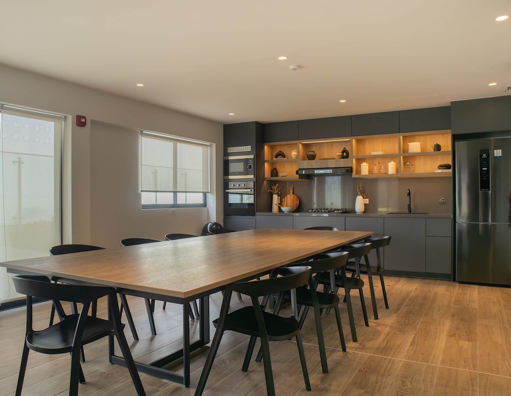 W Contemporary 1br W/ Balcony In Miraflores - 리마