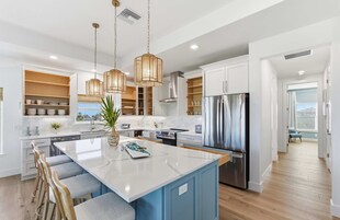 Casa | 6 quartos, secretária, internet de alta velocidade 