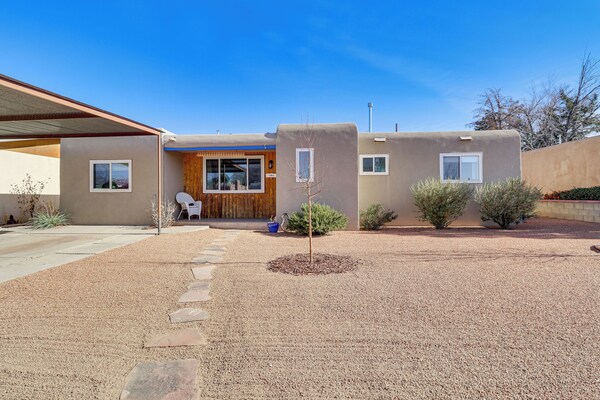 Easy Uptown Access! Charming Abq Home W/ Yard - Albuquerque, NM