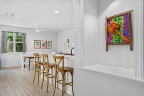 Condo, 3 quartos | Parte interna