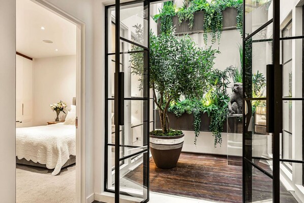 Ultra Luxury Home - Glass Atrium AC Terrace, London: Hotel Reviews ...