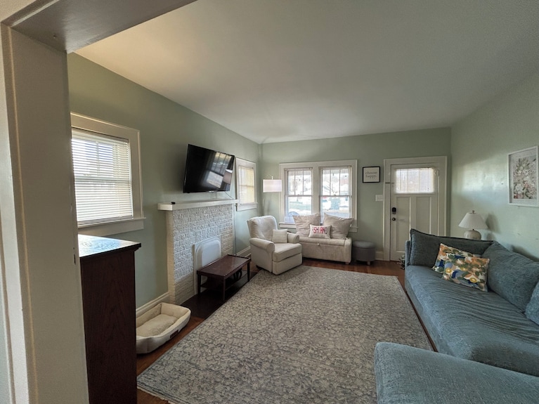 Charming 3-bedroom House With Large Fenced In Yard In Adorable Ashland - Huntington, WV