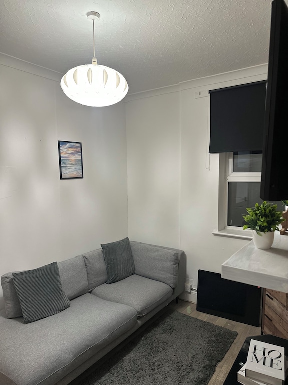 The Manger\nstylish 3-bed Coastal Home With Scandinavian Charm - Great Yarmouth