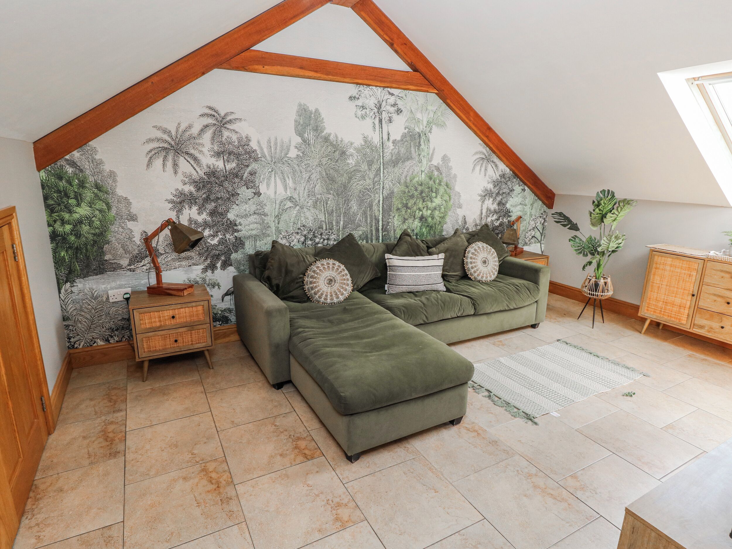 Oak Tree Cottage, Pet Friendly, With Hot Tub In Llanrhidian - Llangennith