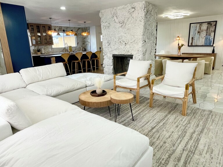 Fabulous 9-bedroom House 2 Guest Houses In Las Vegas - North Las Vegas