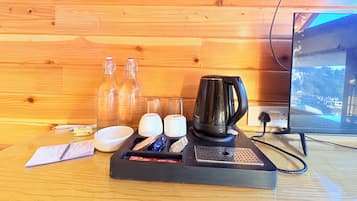 Quarto casal premium | Escrivaninha, Wi-Fi de cortesia