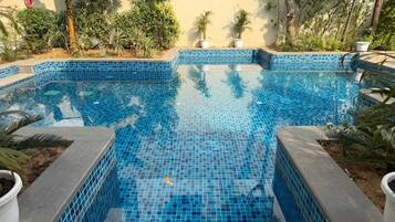 Piscina exterior