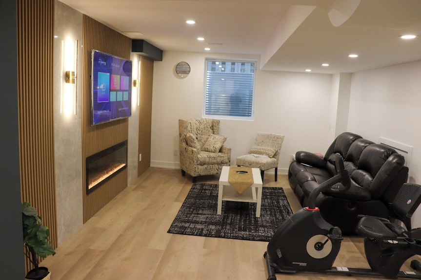 Luxury, Brand-new, Spacious , Modern Apartment With One Parking. - オーロラ