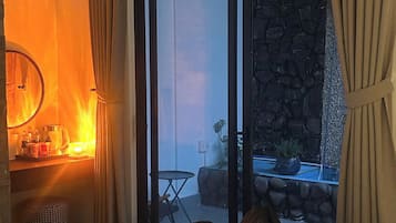 Quarto Duplo, vista para o pátio | Wi-fi grátis