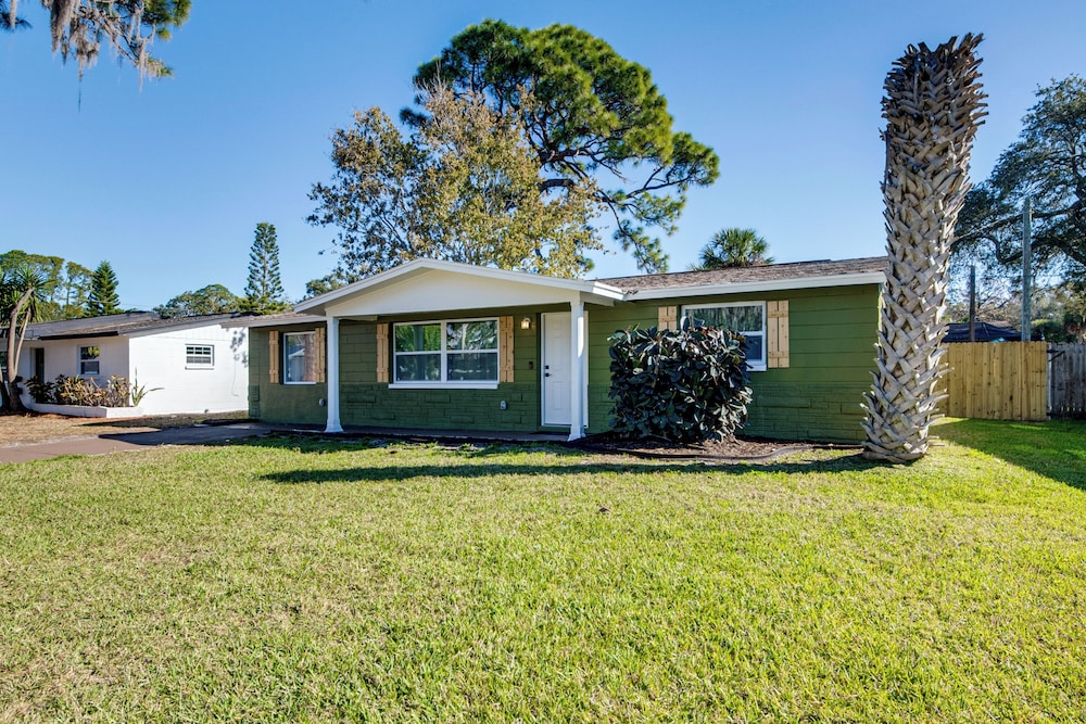 2 Mi To Gulf! Pet-friendly Home In New Port Richey - New Port Richey, FL