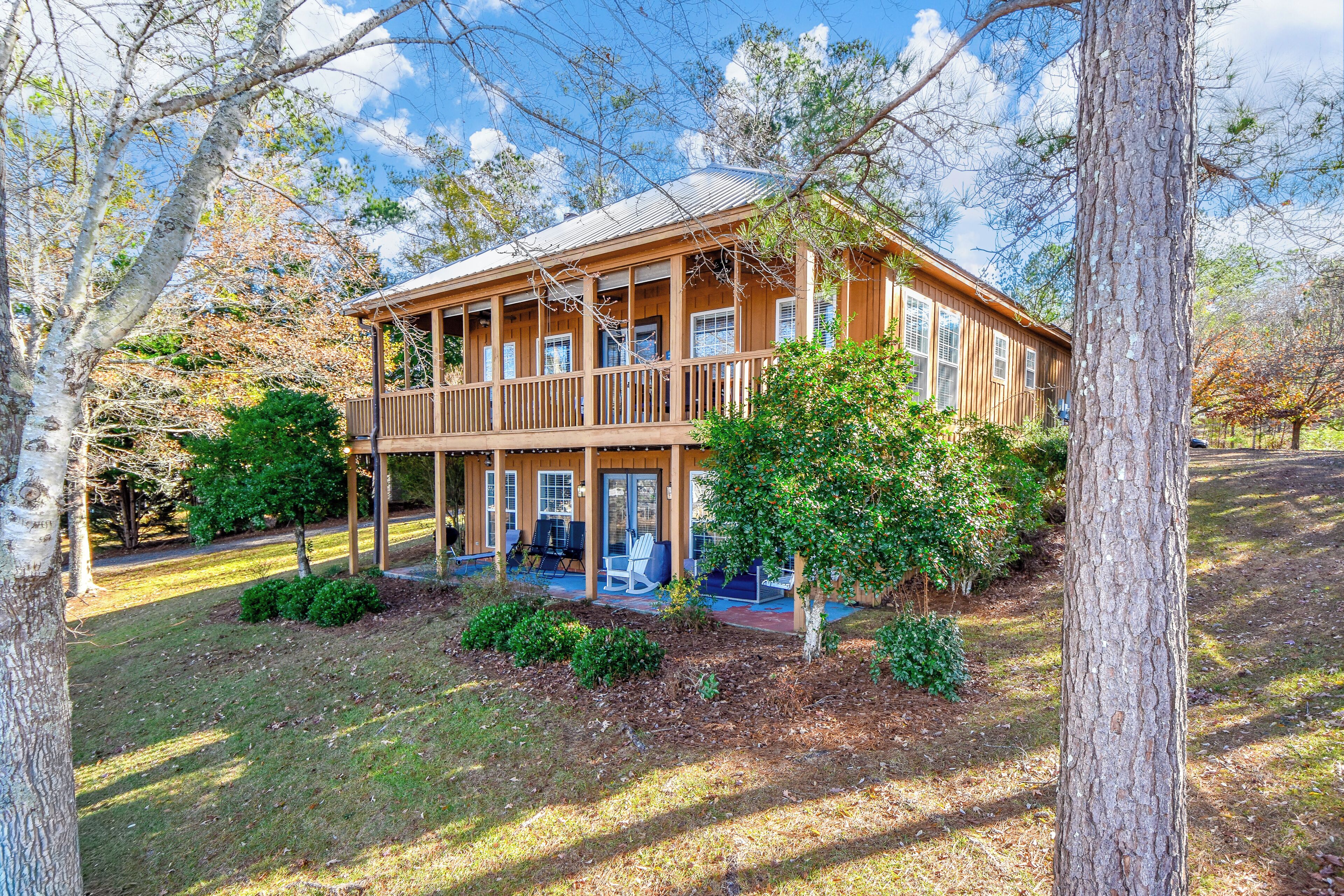 New! Daydream Believer Is A 4br, 2.5ba Lake Martin Home That Is Pet Friendly! - Dadeville, AL