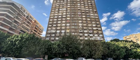 Apartamento básico | Fachada