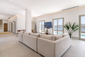 Villa Deluxe, 3 quartos, piscina privativa, vista para o mar | Sala de estar