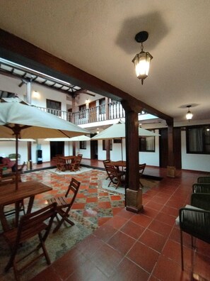 Fachada da propriedade