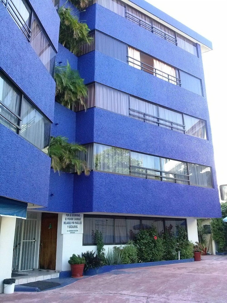 Suites Menavi - Acapulco