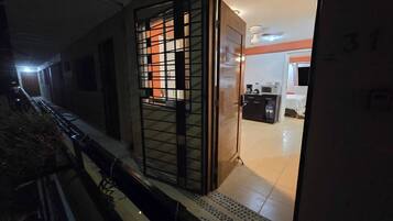 Apartamento, 1 quarto, varanda, Vista para a cidade | Interior
