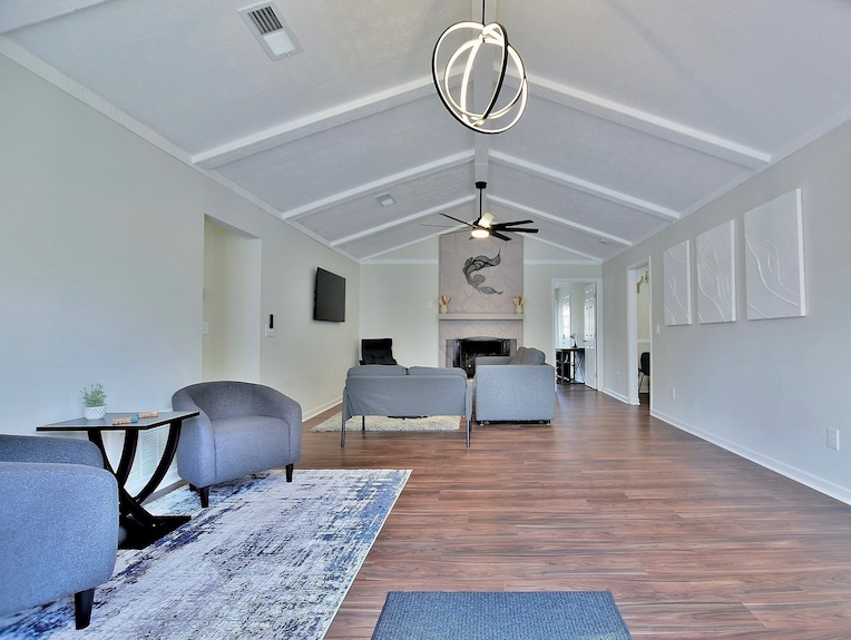 Quiet Family Retreat Near Fort Benning - 3 Bed, 2 Bath - Sleeps 7 - Columbus