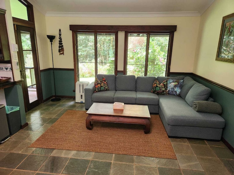 Riflebird Lodge - Exclusive Rainforest Retreat For Wildlife Enthusiasts - Queensland