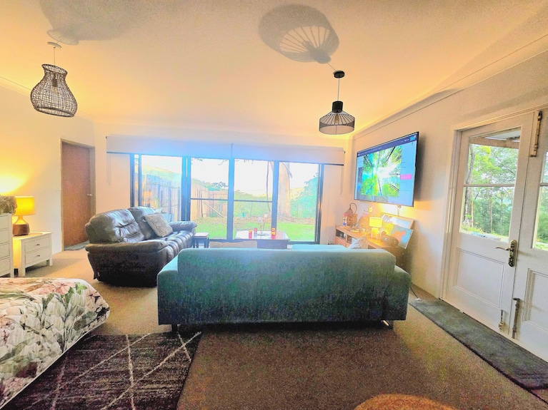 Couple's Retreat, Ocean Views On The Horizon.\ncosy Fully Equipped Accommodation. - Queensland