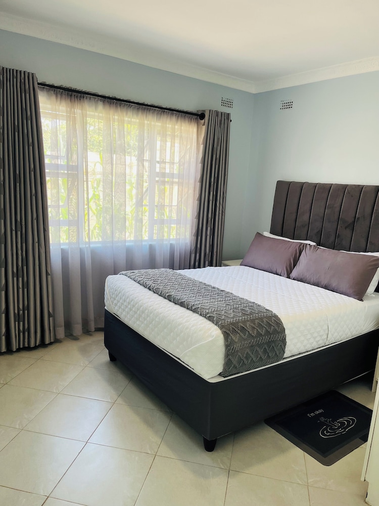 Cozy 2-bedroom 2-bathroom house in charming Mutare with luxury ...