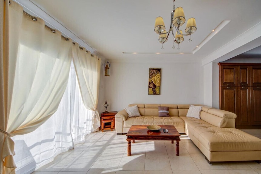 Bright & Airy 3br W/ Private Terrace In Marsascala - Malta