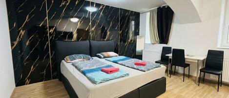 Apartamento Básico | Ferro/tábua de engomar, Wi-fi grátis