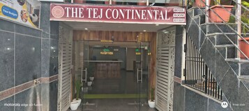 Fachada da propriedade