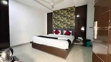 Quarto Deluxe | Ferro/tábua de engomar, Wi-fi grátis, acesso para cadeira de rodas