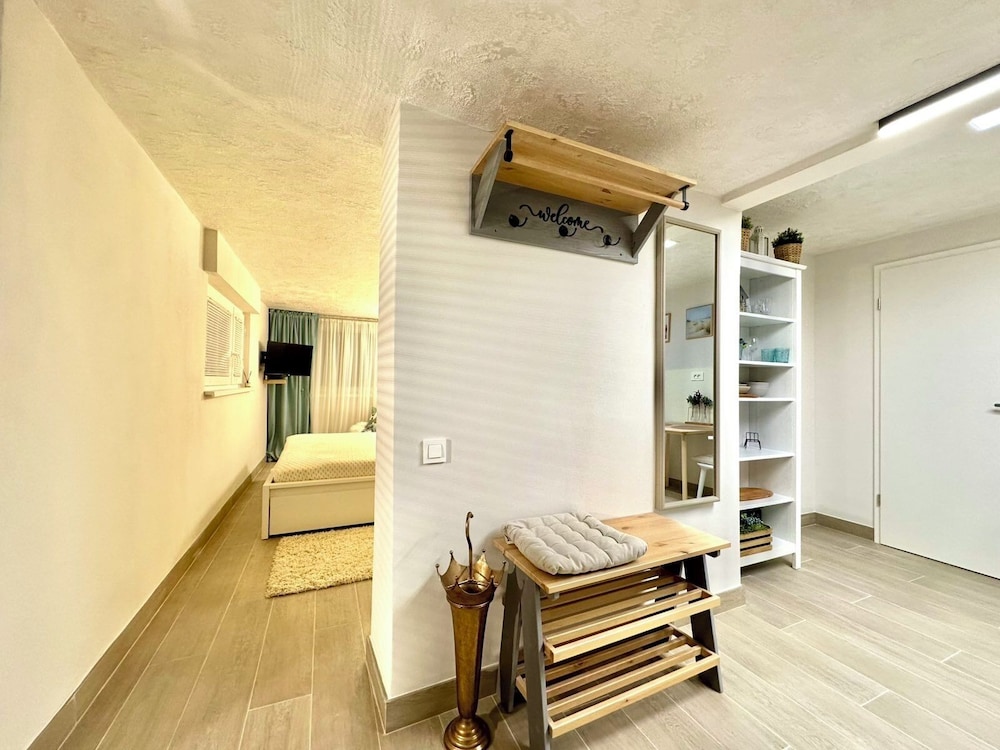 Comfortable and cute one-room apartment of 33 m2 Reviews, Deals ...