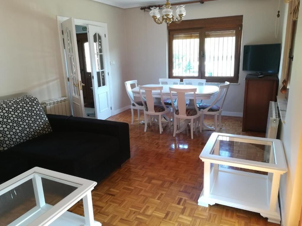 Las Higueras. Casa Con Jardín. - Puente Viesgo