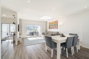 Apartamento, para fumantes | 2 quartos